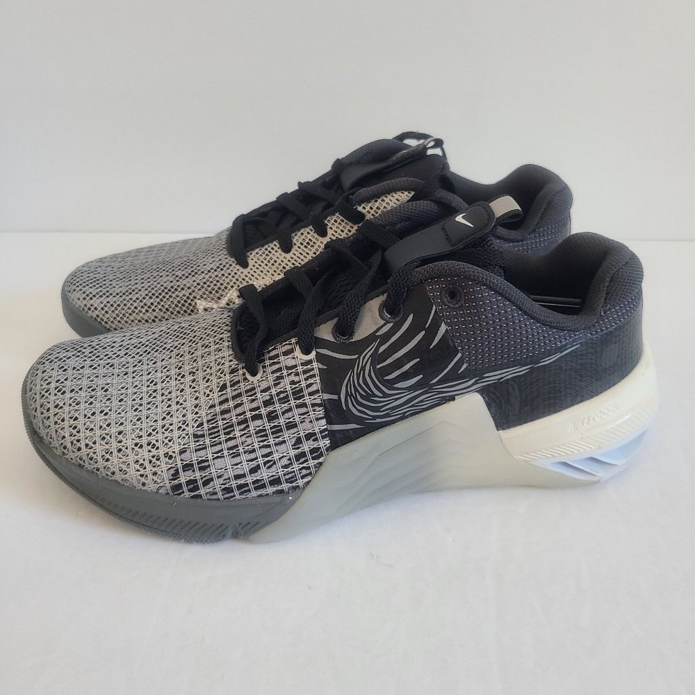 New Nike Metcon 8 Amp Shoes Dq4675-001 Size 6 Gray - Gem